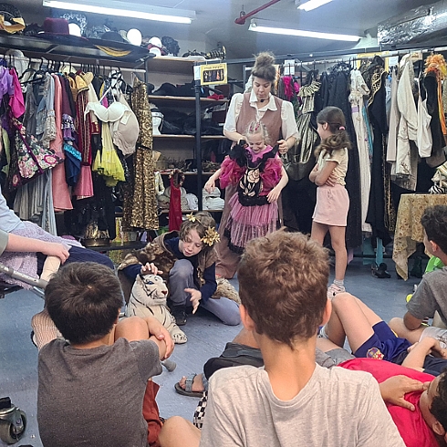 Behind the scenes secrets | The Israeli Opera